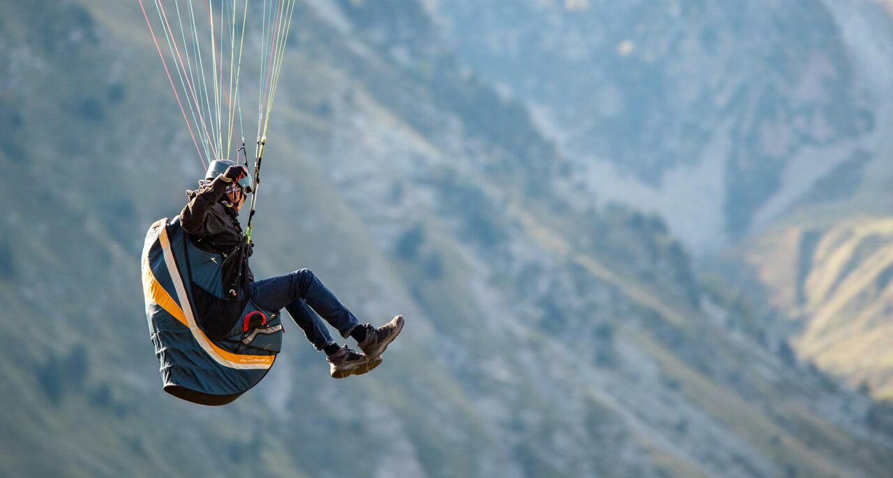 Comment choisir sa sellette de parapente ? - Virevolte